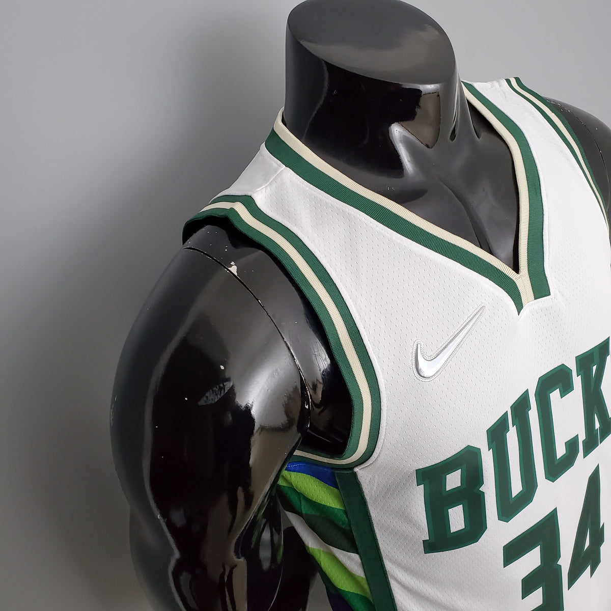 Camisa do Milwaukee Bucks 2022 - Uniforme 1 ICON EDITION - 34 Antetoko ...